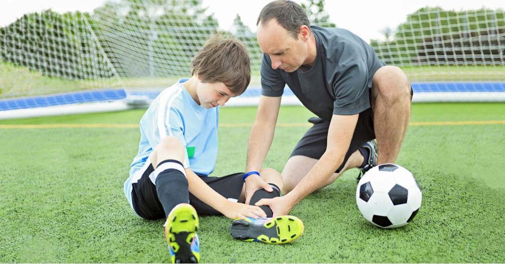5 Common Football Injuries: causes, prevention, and fast recovery ...